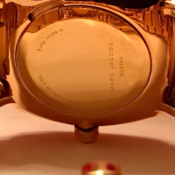 Marc Jacobs | Accessories | Marc Jacobs Mandy Charms 34mm Rose Gold ...